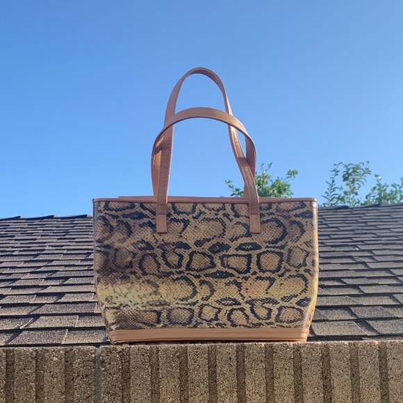 Stuart Weitzman | Bags | Stuart Weitzman Snakeskin Tote | Poshmark